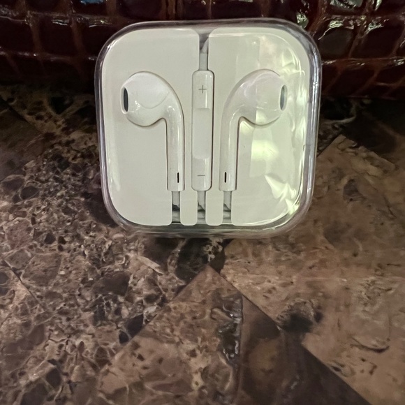 Apple | Accessories | Apple Ear Pod | Poshmark